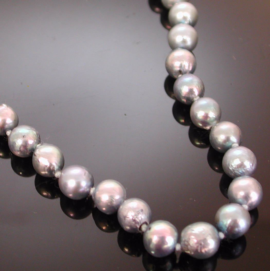 18K GOLD PERIWINKLE CULTURED PEARLS CHAIN: Description by Adin Antique ...