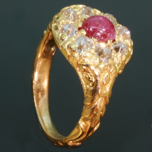 17th Century yellow gold ring with old mine cut diamonds and ruby ...